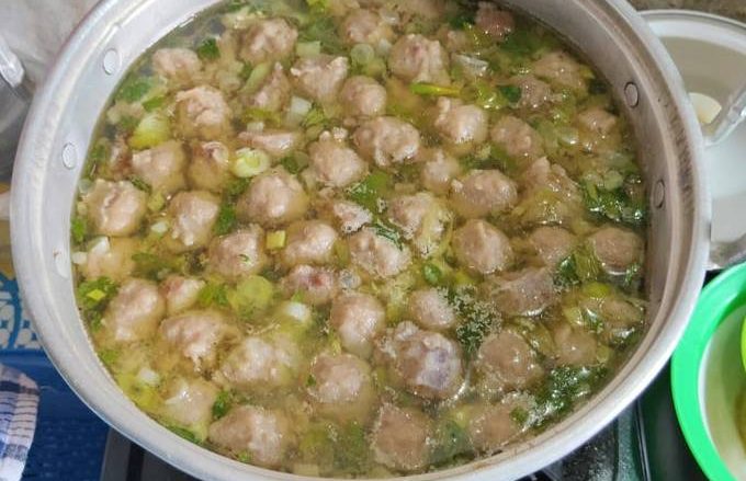 Cara Membuat Kuah Bakso yang Lezat untuk Sajian Istimewa | Gezah.com
